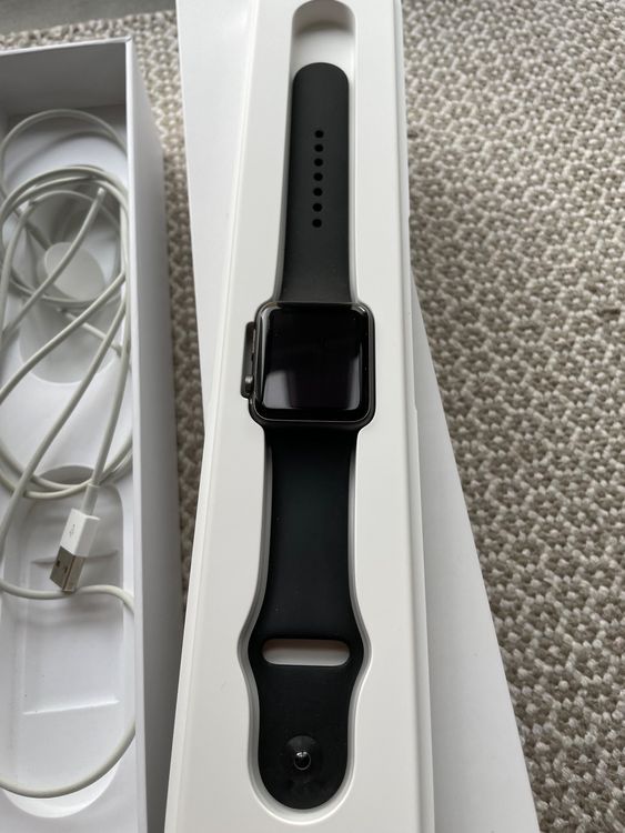 Apple Watch 1st Generation 42mm Schwarz (Gebraucht) in für CHF 30 – mit ...