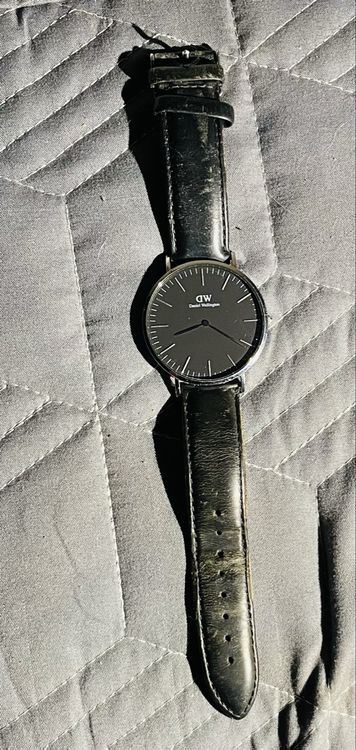 Schlichte Daniel Wellington Uhr, Lederarmband VERSAND (Gebraucht) in ...