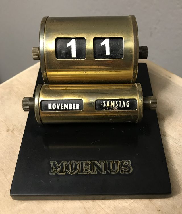 Vintage ewiger Kalender aus Messing / MOENUS (Gebraucht) in Rothrist ...
