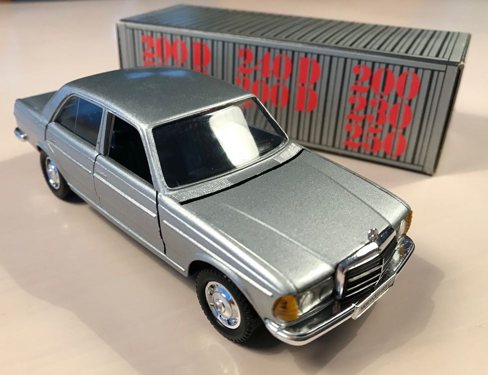 Modell Mercedes-Benz 200-300/D, sehr schön und absolut NEU! (Neu und ...