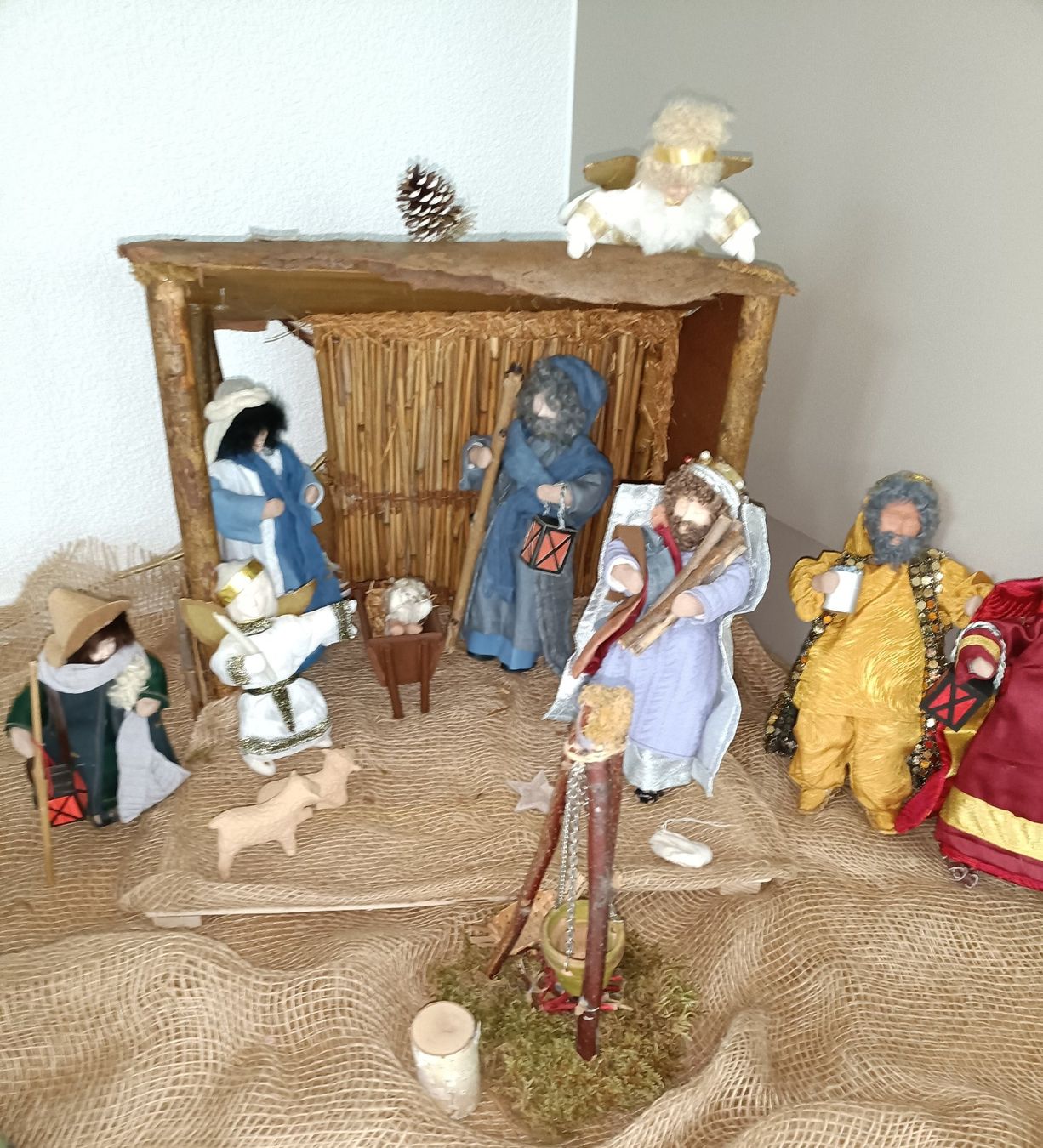 Ältere Schwarzenberger Krippe (Gebraucht) in Seewen SZ für CHF 123 – mit Lieferung auf Ricardo ...