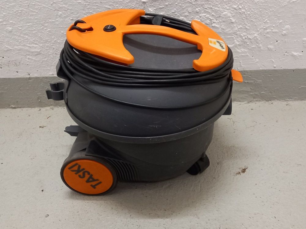 TASKI Vento 8 Trockensauger / Staubsauge (Gebraucht) in für CHF 44 ...