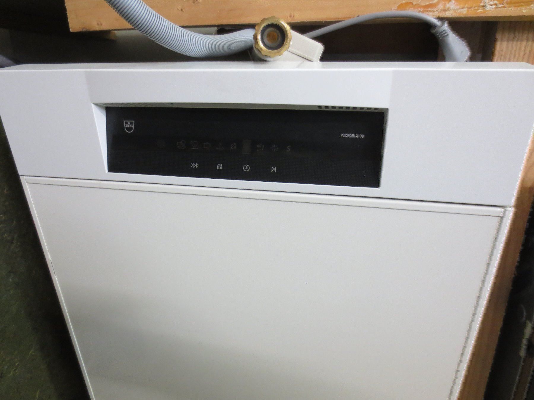 V-ZUG Adora N CH Norm Lieferung + Montage (Gebraucht) in Tuggen für CHF ...