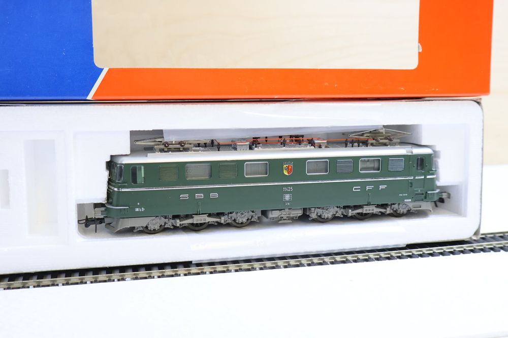 ROCO SBB Ae 6/6 E-Lok "Genf" 43696 - Top Modell H0 (Gebraucht) in ...
