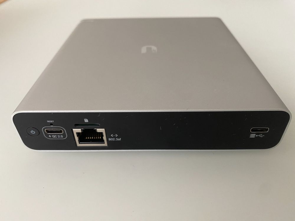Ubiquiti UniFi Cloud Key Plus Gen 2 (Gebraucht) in Suhr für CHF 120 ...