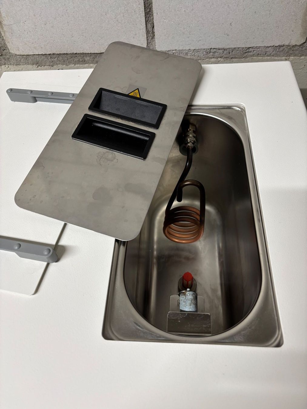 Autoklav MELAG – Dampfsterilisator Melatroic 15 EN+ (Gebraucht) in ...