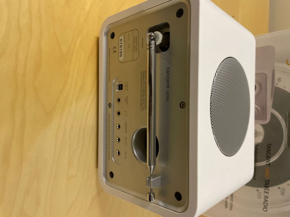 Tangent Uno Tisch Radio Holzgehäuse (Neu (gemäss Beschreibung)) in ...