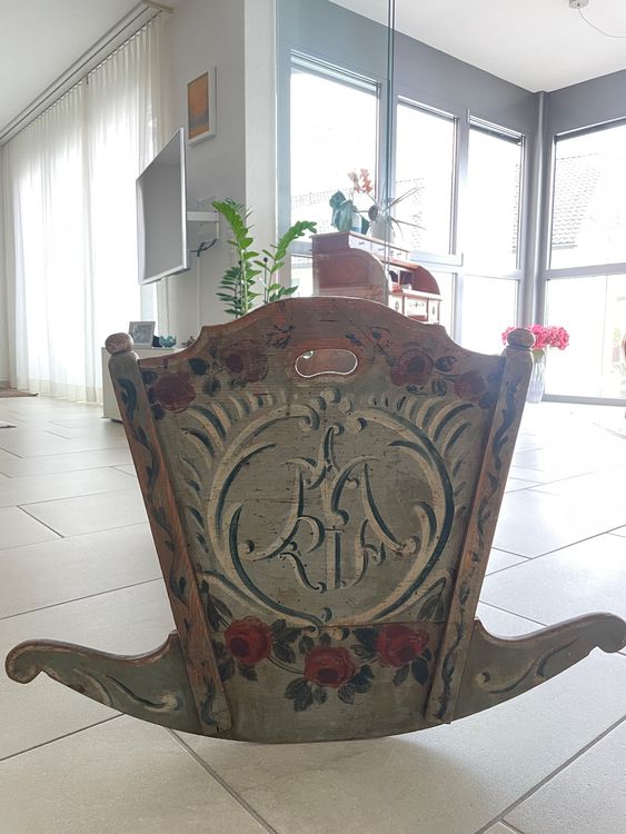 Antike Kinderwiege (Gebraucht) in Zürich für CHF 80 – nur Abholung auf Ricardo kaufen