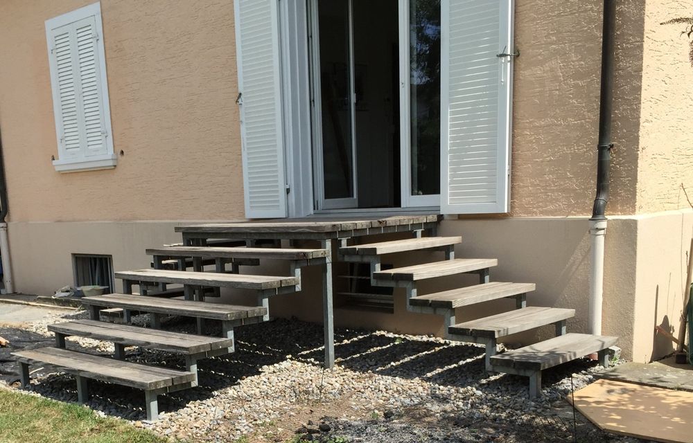 Aussen Treppe Gerüst Podest ohne Holzstufen (Gebraucht) in suhr für CHF ...