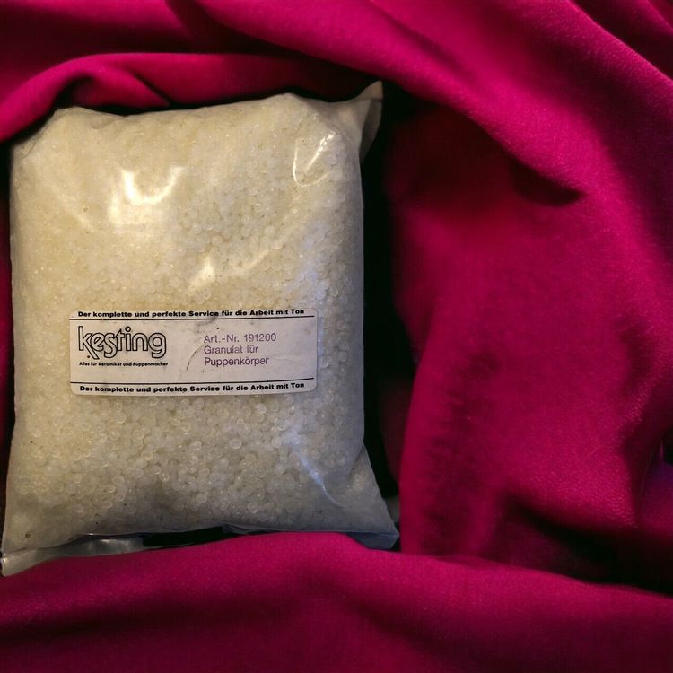 Kunststoffgranulat, neu, grobkörnig, 1 kg (Neu und originalverpackt) in Pratteln für CHF 3 – mit ...