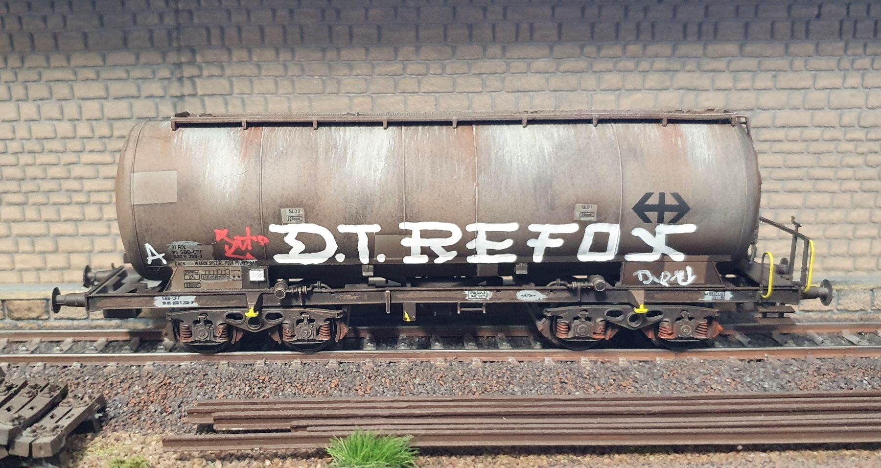 WAGON SILO, SBB-CFF, ROCO 46658, PATINE + GRAFFITIS (Gebraucht) in ...