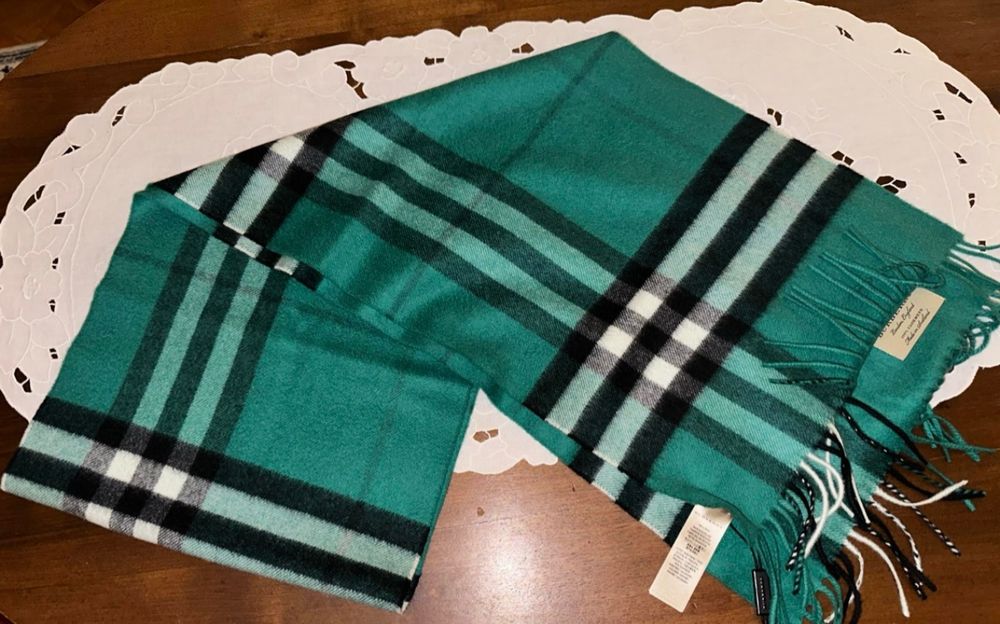 Neue Burberry Schal 100% Kaschmir grün/schwarz kariert neu (Neu (gemäss Beschreibung)) in Basel ...