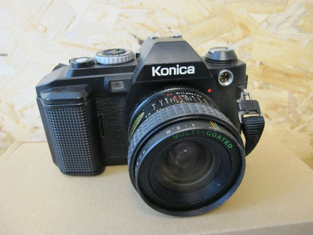 Konica FS-1 Analog Spiegelreflex (Defekt) in Dettighofen für CHF 2 – mit Lieferung auf Ricardo ...