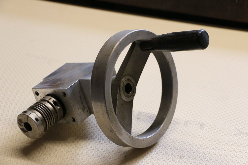 Winkelgetriebe mit Handrad (Gebraucht) in Schlatt TG für CHF 28 – mit ...