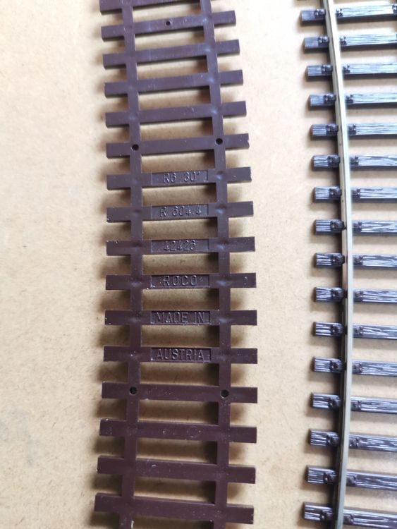 Roco 42426 - Gebogenes Gleis R6, 30° (Gebraucht) in St. Margrethen SG für CHF 5 – mit Lieferung ...