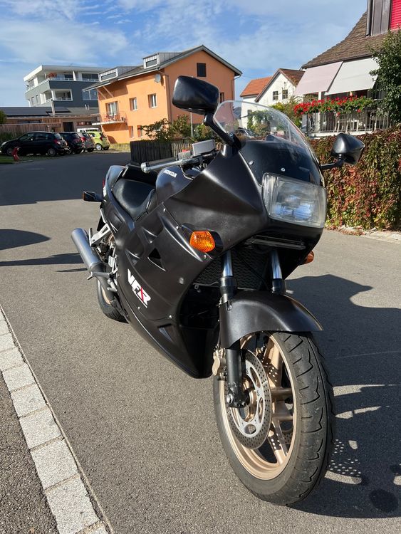 Schöne Honda VFR 750 F | Kaufen auf Ricardo
