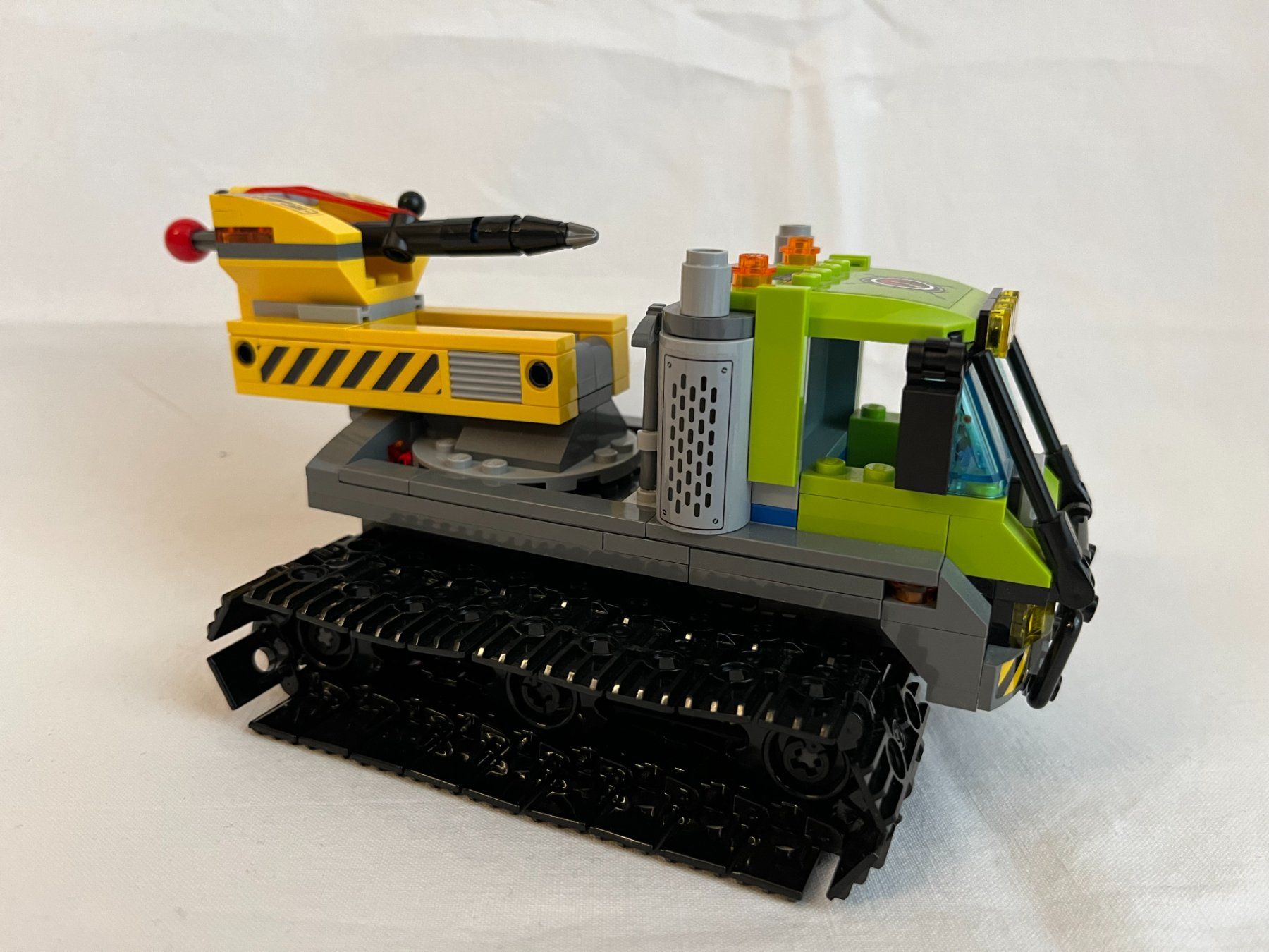 Lego 60122 «Vulkan Raupenfahrzeug» - 324 Teile (Gebraucht) in ...