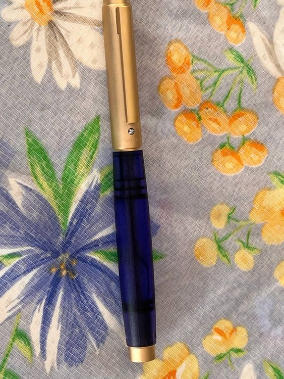 Pelikan Level Gold 750 Federhalter Fülli (105) (Gebraucht) in Illnau ...