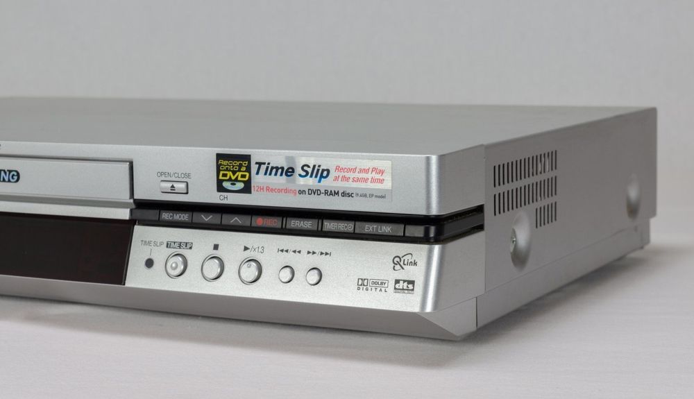 Panasonic DVD Video Recorder DMR-E50 | Kaufen auf Ricardo