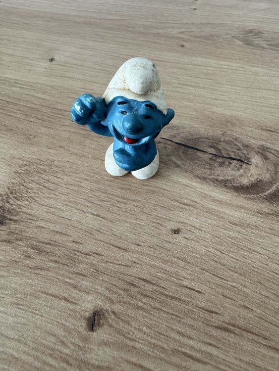lachender Schlumpf Figur (Gebraucht) in Biberist für CHF 2 – mit ...