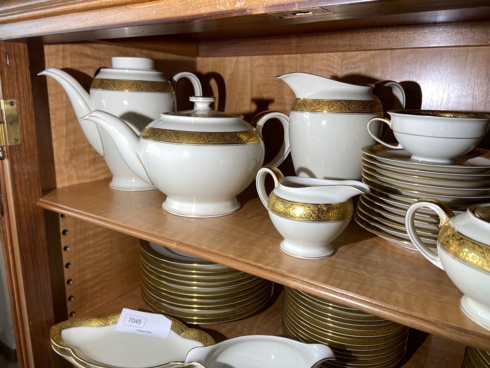 Abholung 24. Jan 🔵 Grosser Rosenthal-Service (Gebraucht) in Zürich für ...