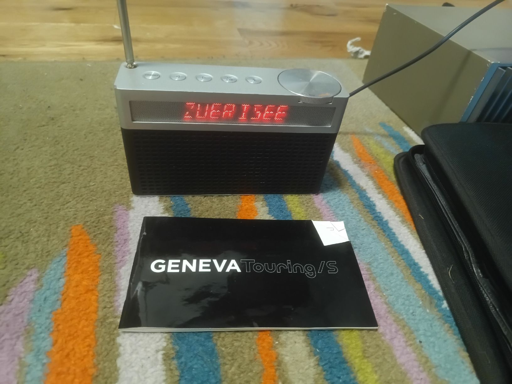 Geneva Touring S DAB portable radio (Gebraucht) in Wädenswil für CHF 80 ...