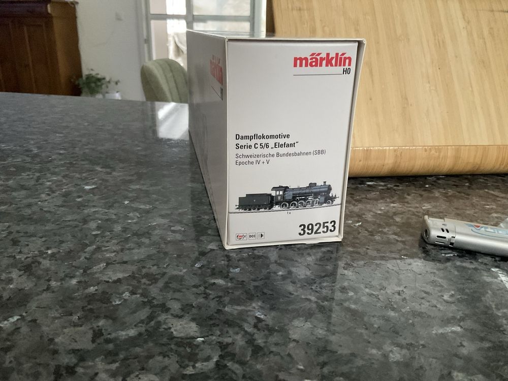 Märklin 39253 Dampflok mit Schleppt. Neu, Serie C 5/6 "Elef. (Neu und ...