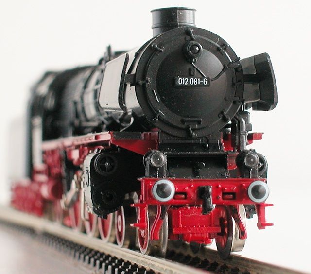 Fleischmann Piccolo Dampflokomotive BR 012 der DB Spur N (Gebraucht) in ...