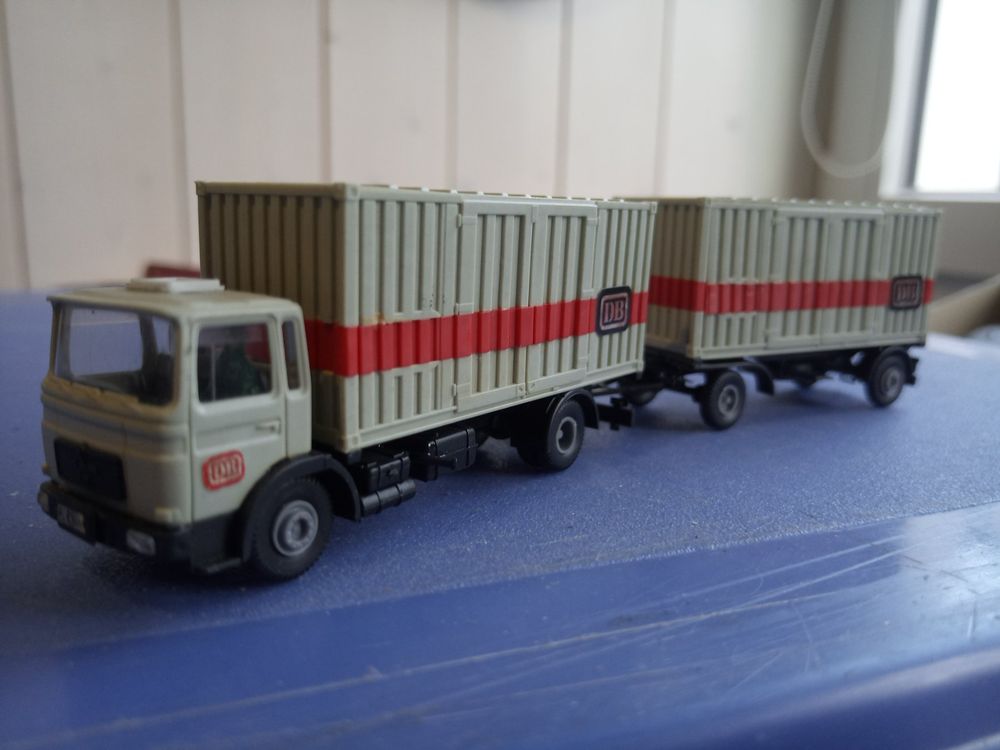 Lastwagen mit Anhänger beladen mit Container HO | Kaufen auf Ricardo