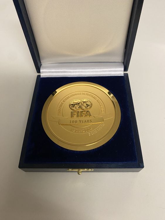 FIFA 100 Jahre D67mm mit Box | Kaufen auf Ricardo