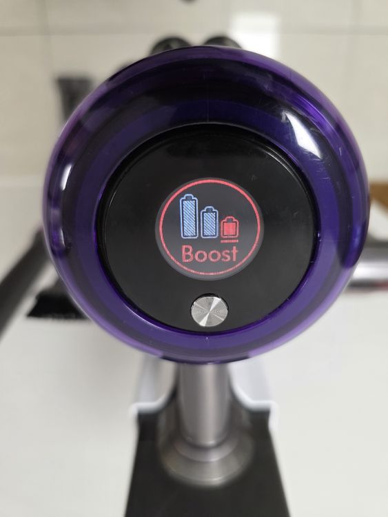 Dyson V11 Absolute Extra Pro Staubsauger - Top Zustand! (Gebraucht) in ...