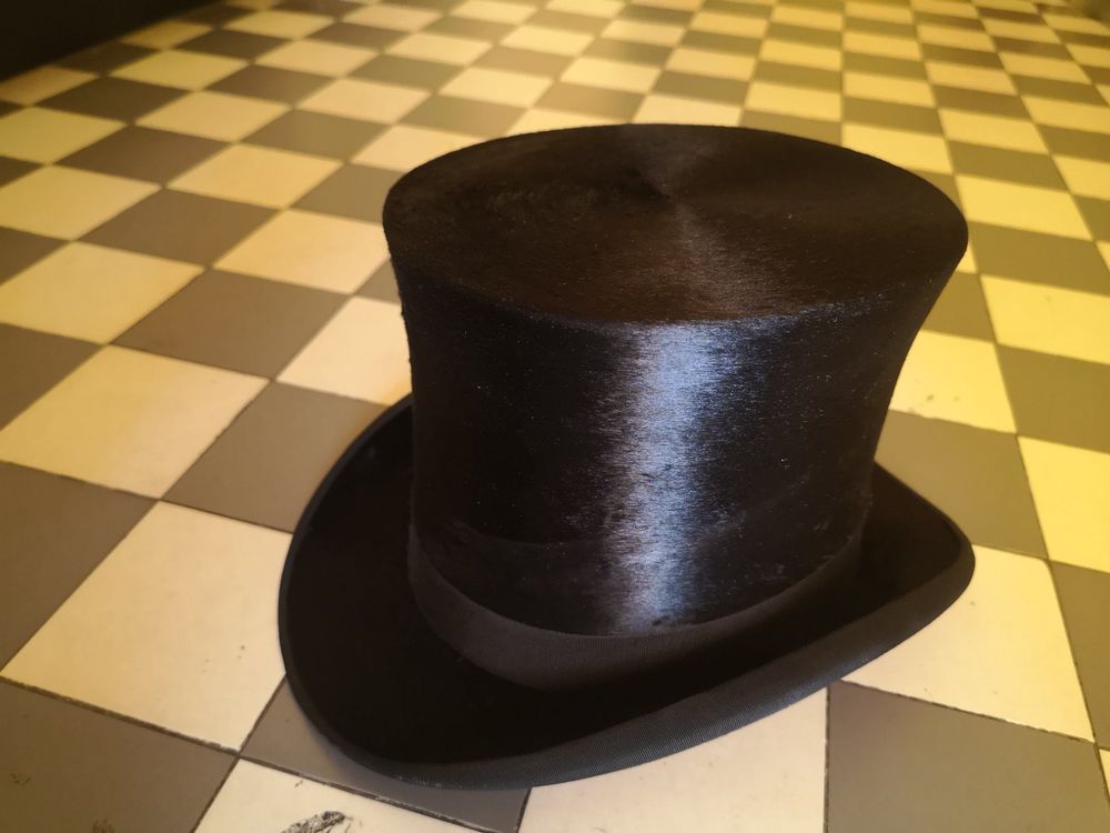 chapeau haut de forme ancien (Gebraucht) in Meyrin für CHF 50 – mit Lieferung auf Ricardo kaufen