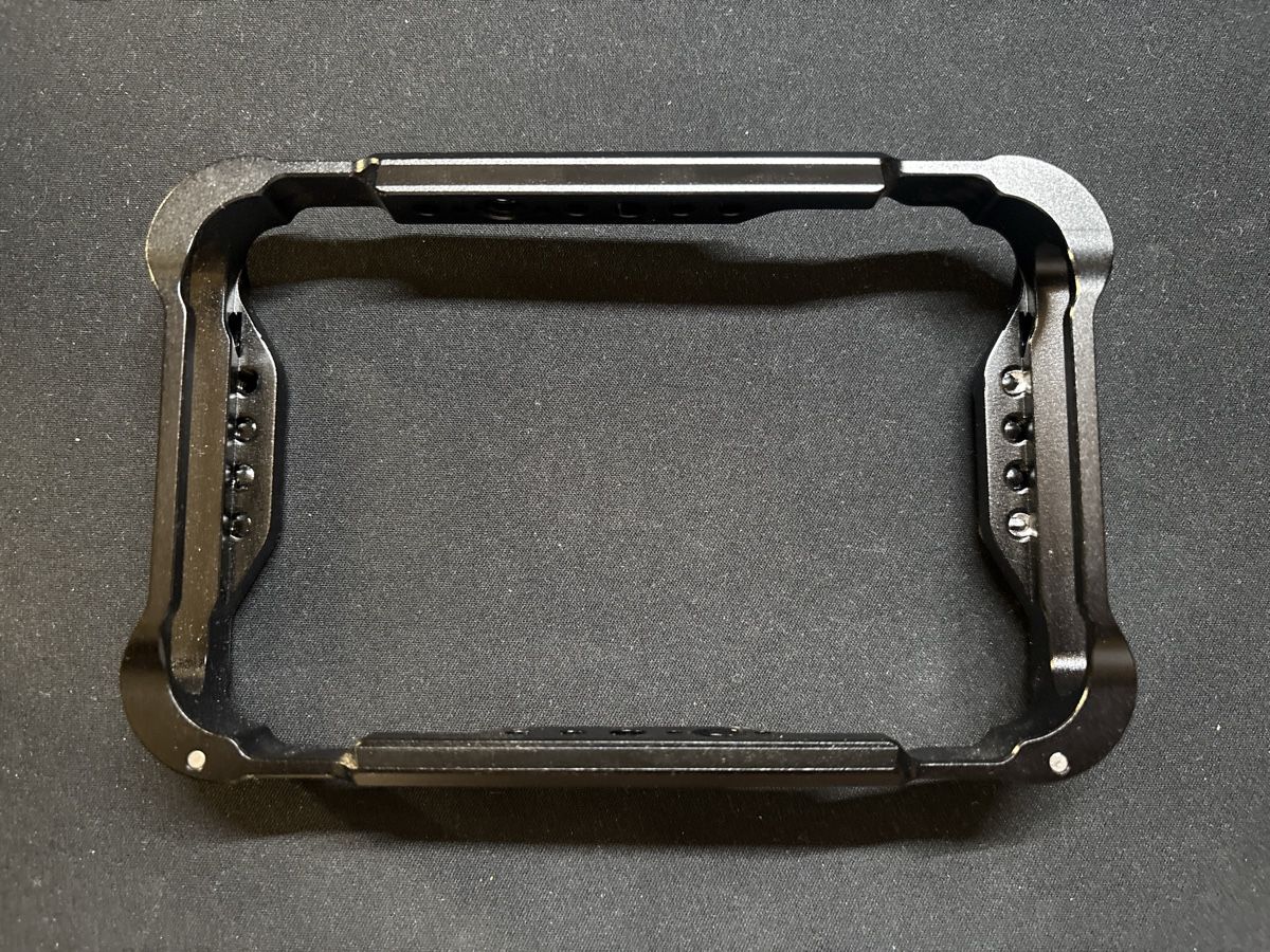 CAGE SMALL RIG POUR ATOMOS SHINOBI À 1.- (D'occasion) à Farvagny-le ...