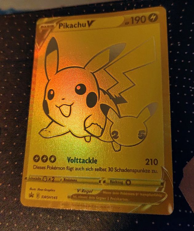 Pokemonkarte Celebrations Gold Pikachu V (Gebraucht) in Gondo für CHF ...