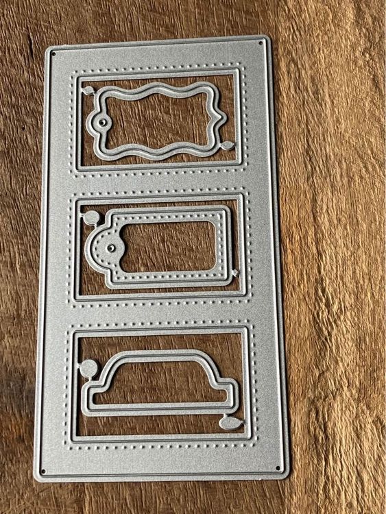 Stanzschablonen-Set Rahmen und Etiketten NEU (Neu und originalverpackt) in Effretikon für CHF 8. ...