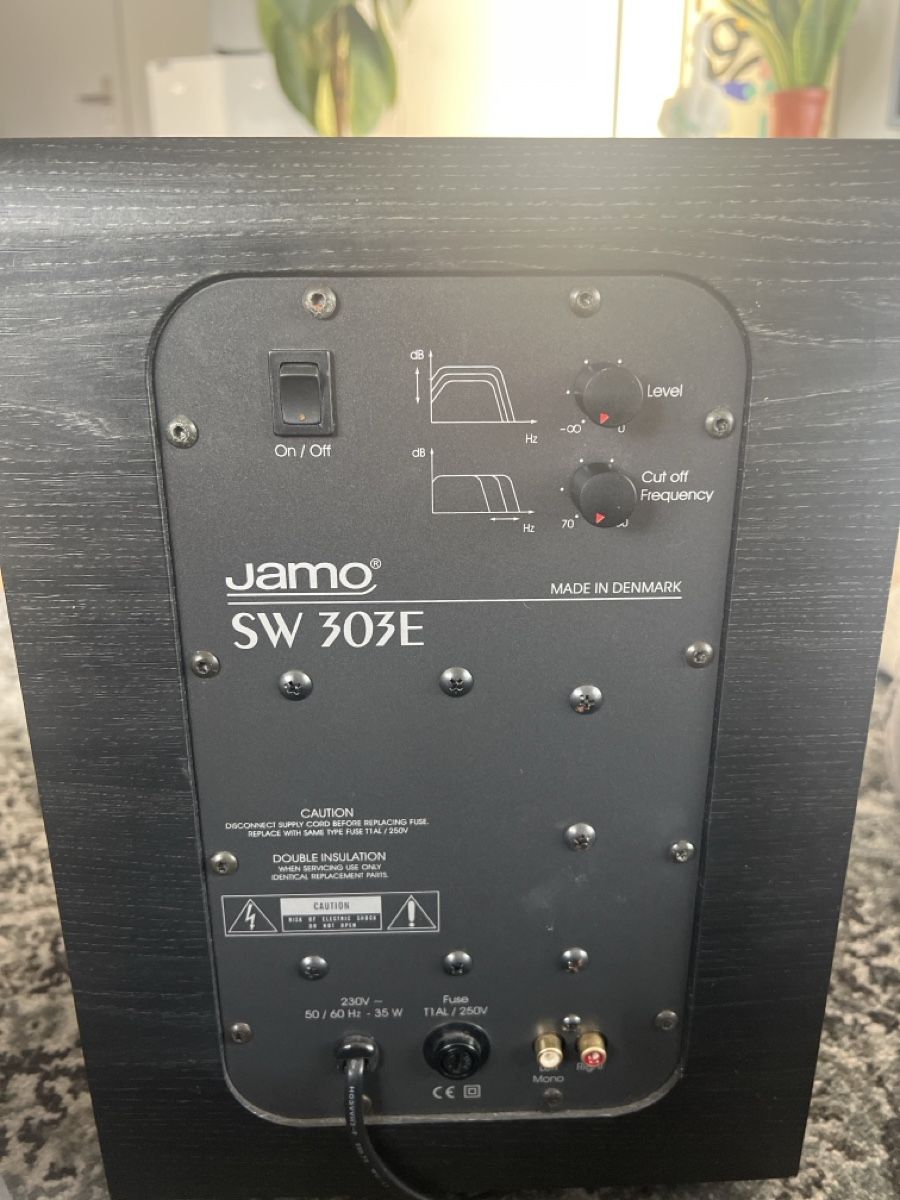 Jamo SW 303E Subwoofer - Top Zustand - Voll Funktionsfähig (Neu (gemäss ...