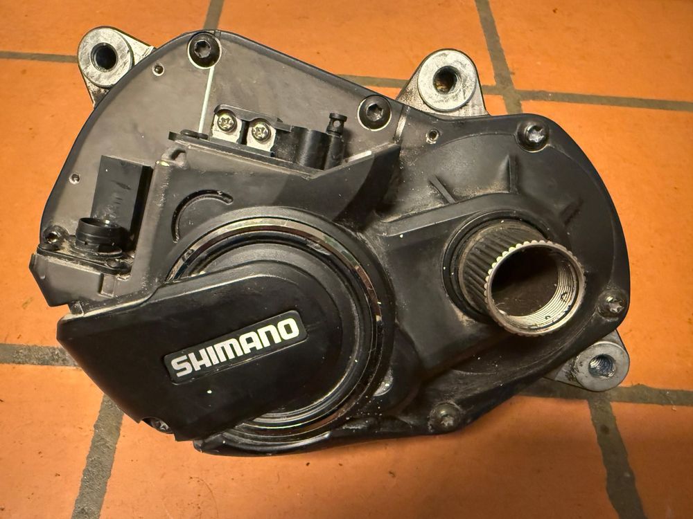 Shimano DU-E8000 Mittelmotor Defekt (Gebraucht) in basel für CHF 170 ...