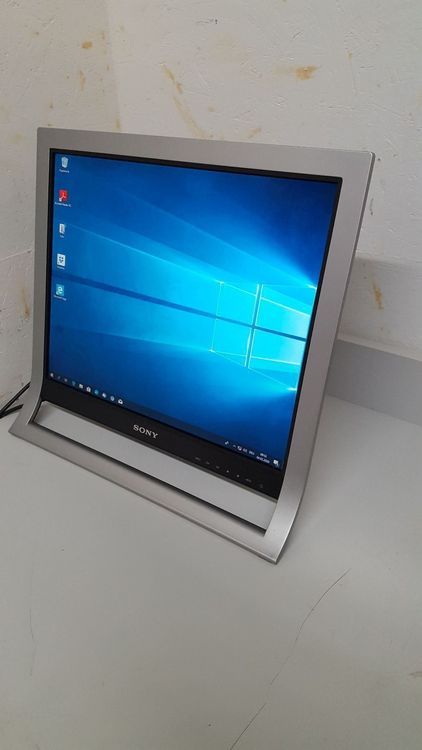 Sony TFT LCD Color Computer Display (Gebraucht) in Niederdorf für CHF ...
