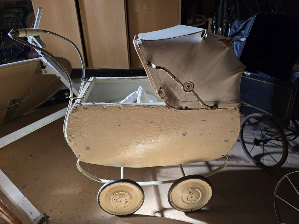 Antiker Puppenwagen, Vintage Kinderwagen, Retro 50er Jahre (Gebraucht) in Erlinsbach für CHF 95 ...