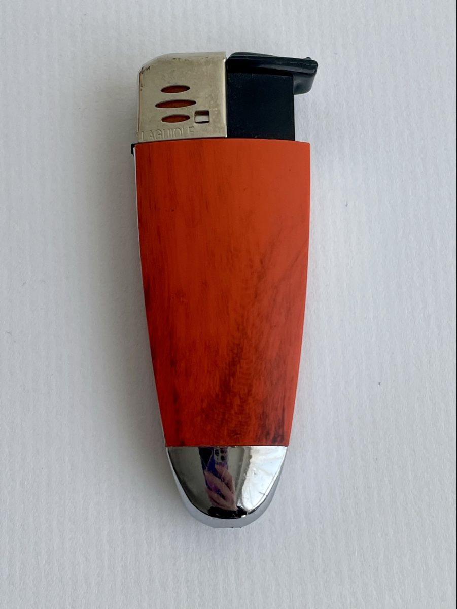 Briquet Laguiole orange avec sa housse en velour (D'occasion) à Genève ...