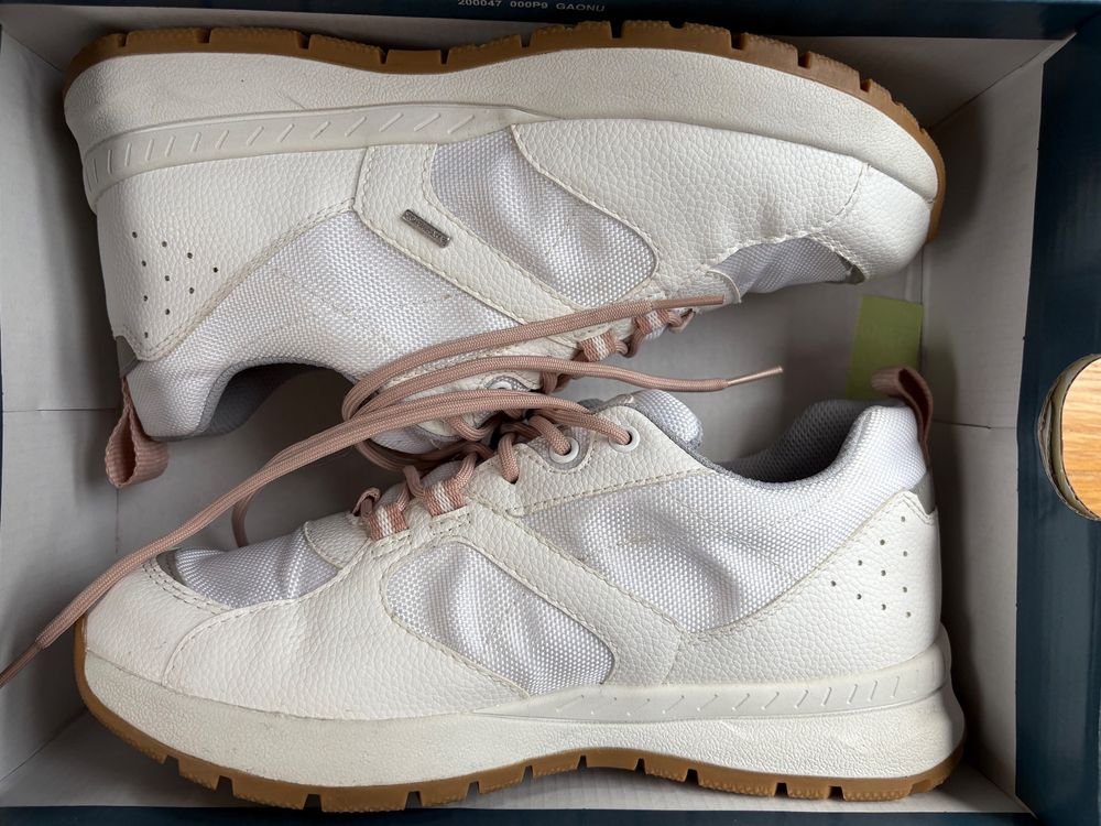 Sneakers Gr 39