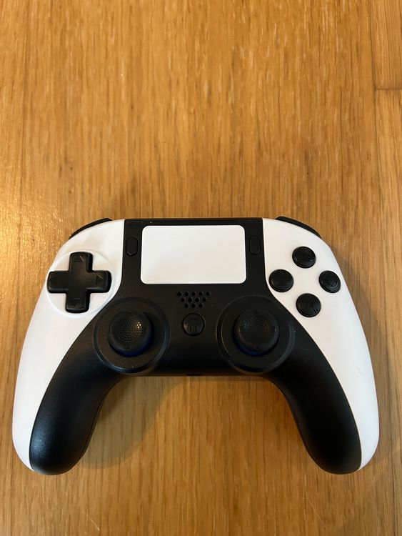 Pro Pad X Weiss zu PS4 | Kaufen auf Ricardo