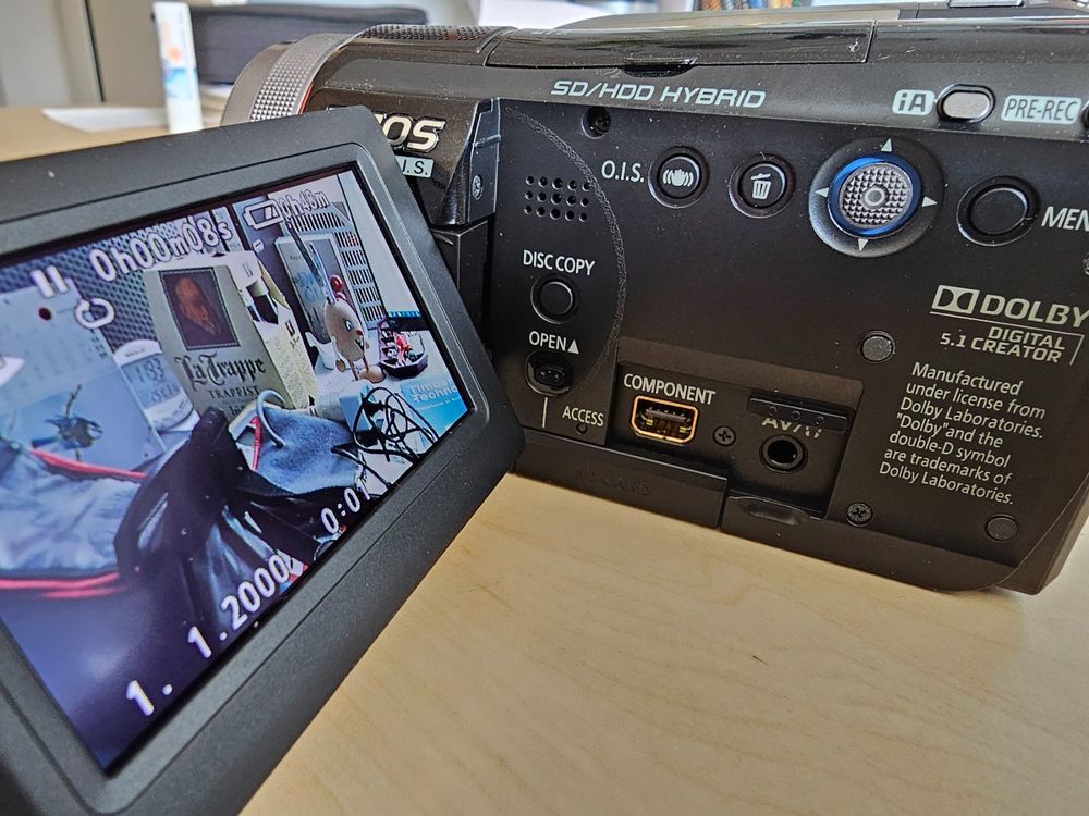 Panasonic HDC-HS 100 Full HD Camcorder mit Fernbedienung | Kaufen auf ...