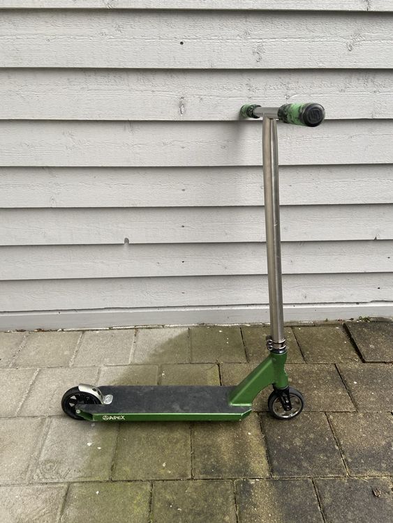 Apex Scooter zu TOP-Preis | Kaufen auf Ricardo