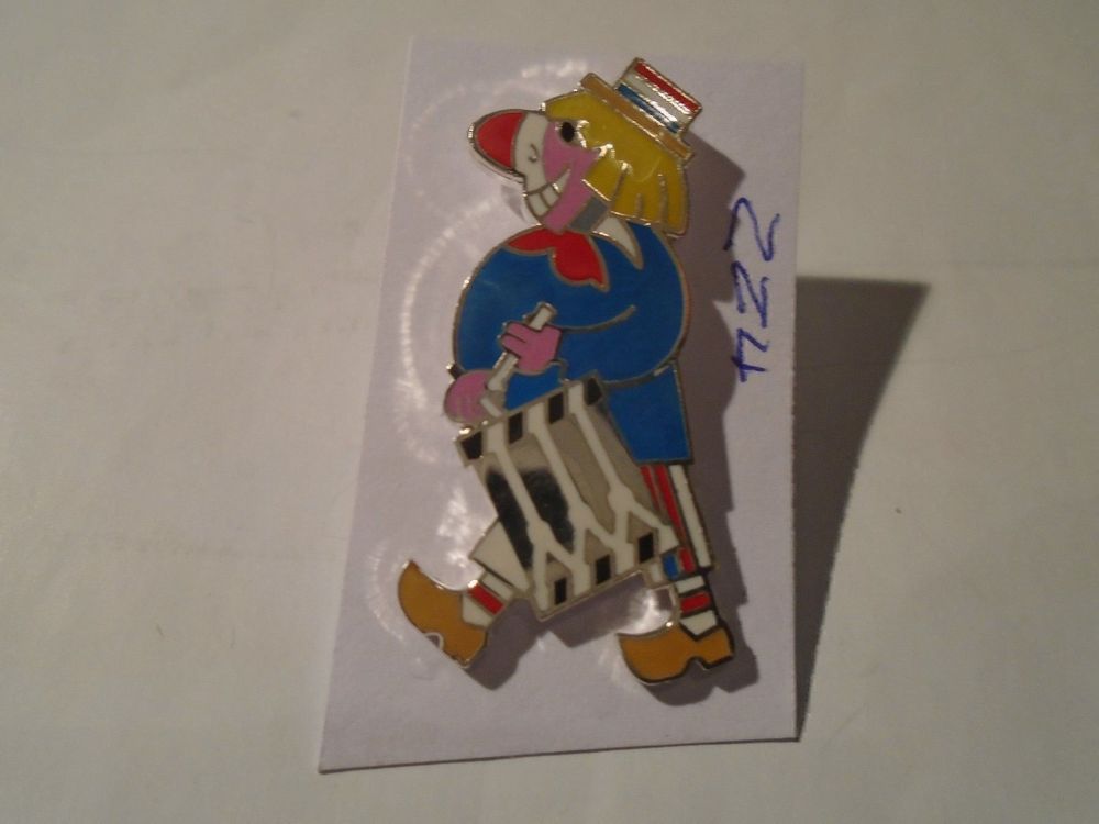 1 Schöner Basler Fasnacht Pin (ZZ4) (Gebraucht) in Winterthur für CHF 0.7 – mit Lieferung auf ...