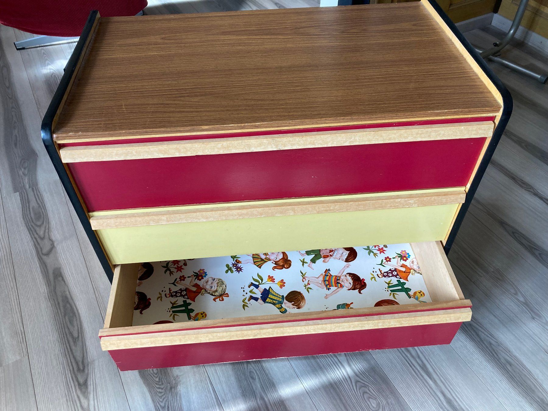 Commode vintage, 3 tiroirs, années 60 (D'occasion) à la chaux-de-fonds ...
