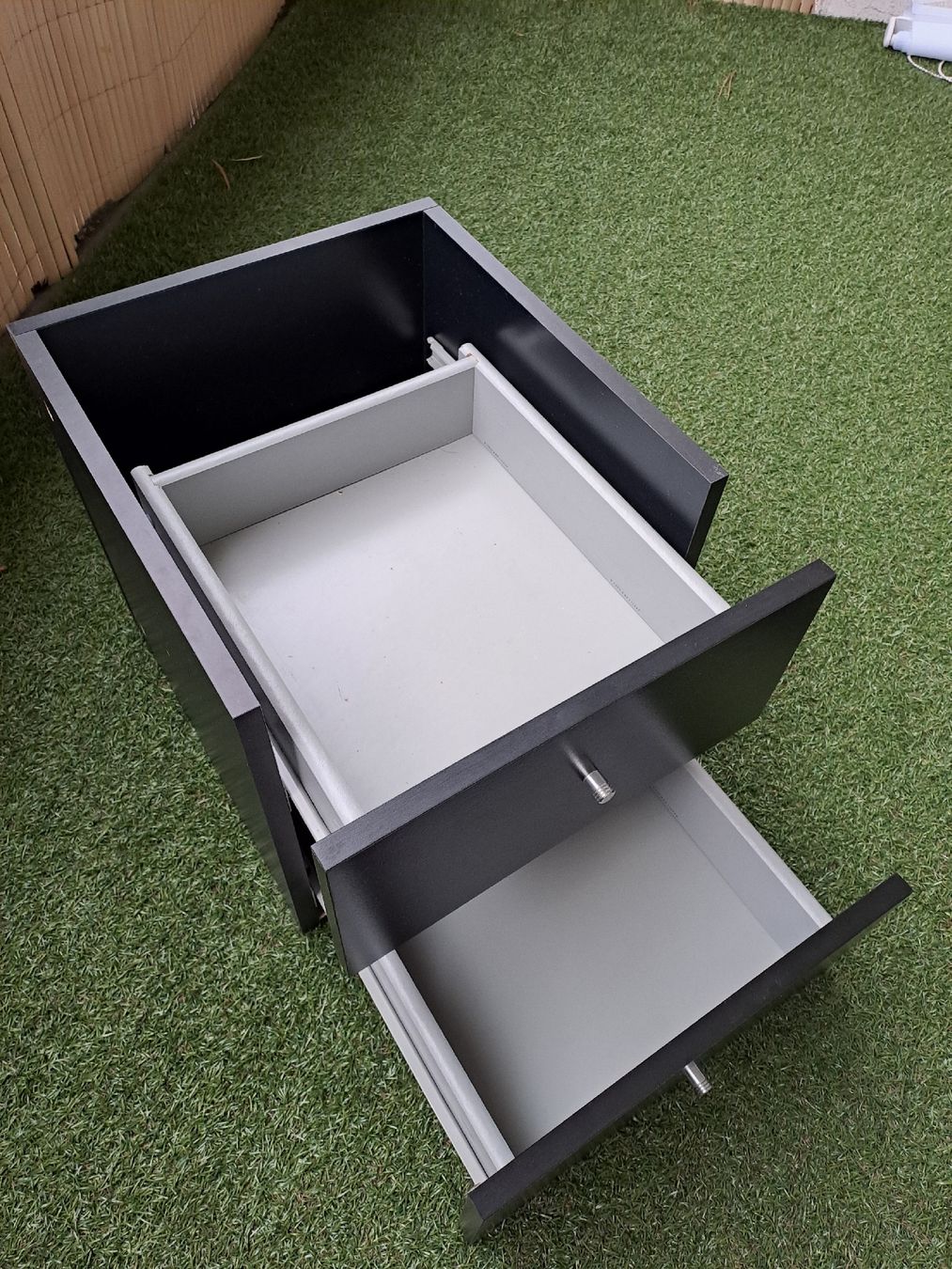 Kallax 4 tiroirs et 4 portes (D'occasion) à Perly pour CHF 40 – avec ...