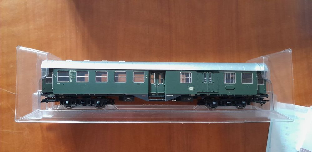 Märklin 41330 - Umbauwagen DB (Gebraucht) in Léchelles für CHF 24 – mit ...