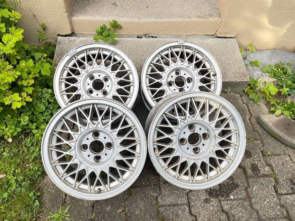 BMW E30 15 Zoll ET 24 Alufelgen (Original) (Gebraucht) in Zürich für ...