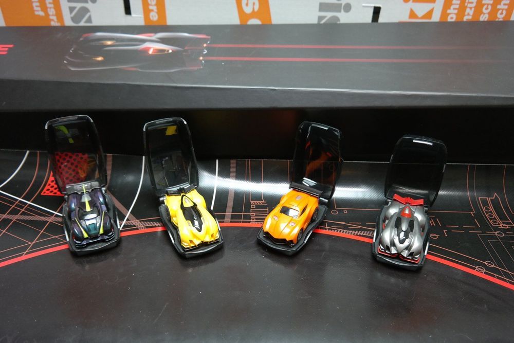 Anki Drive Starter Kit Smart Robot Car Racing Game by Anki (Gebraucht ...